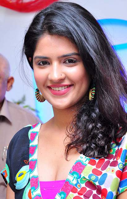 Deeksha Seth At TATA Docomo Showroom - M9.news