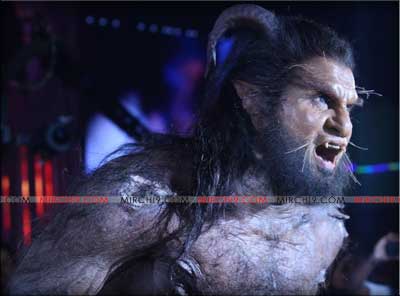 When Vikram stunned fans in werewolf getup - M9.news