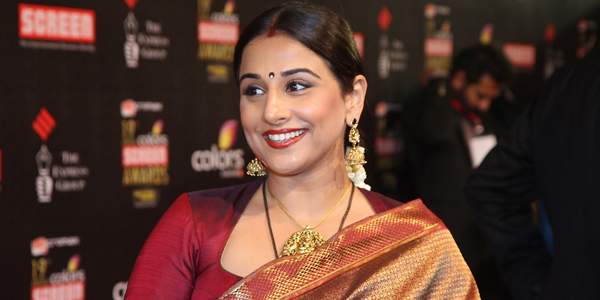 Actress goes from Silk Smitha to Indira Gandhi - M9.news