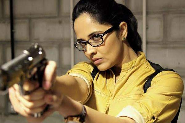 Anasuya to go intense in this film! - M9.news