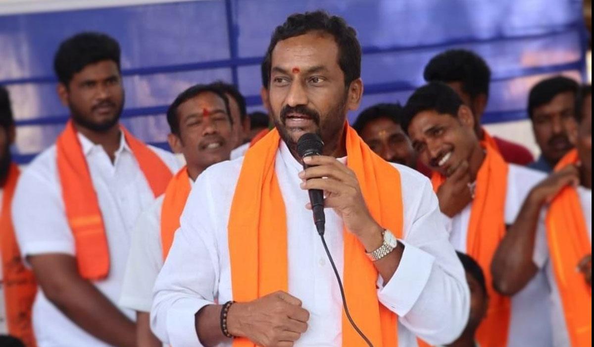 కేసీఆర్ వల్ల కాదు అంటే కేంద్రం నుండి 100 కోట్లు తెస్తారట... బీజేపీ ...