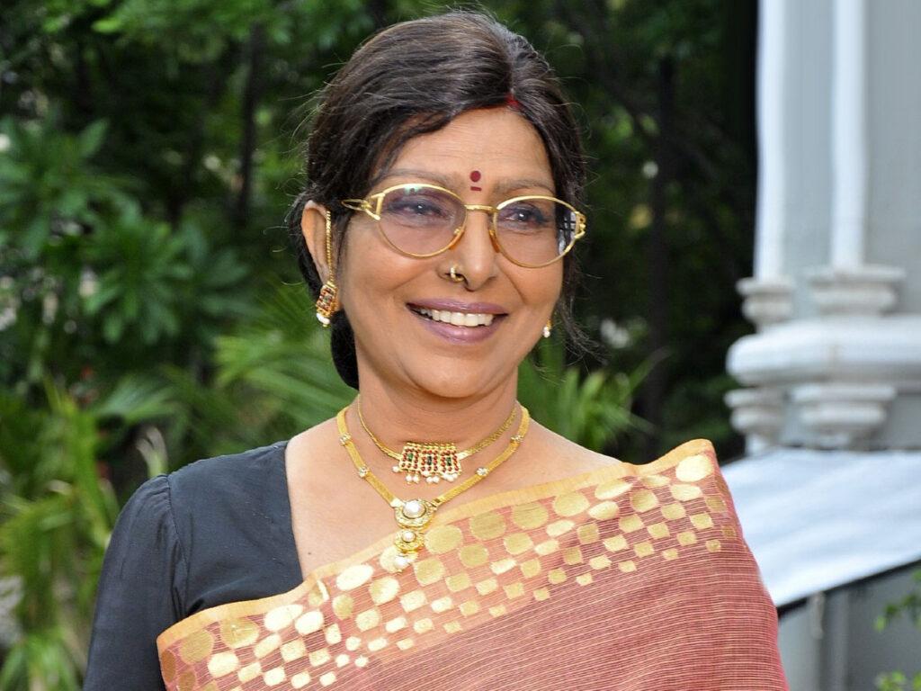 Senior Actress Sharada In Pain After She Gets Killed
