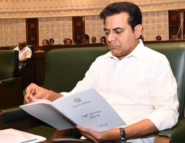 అసెంబ్లీలో కేసీఆర్‌కి బదులు కేటీఆర్‌... దేనికి సంకేతం?