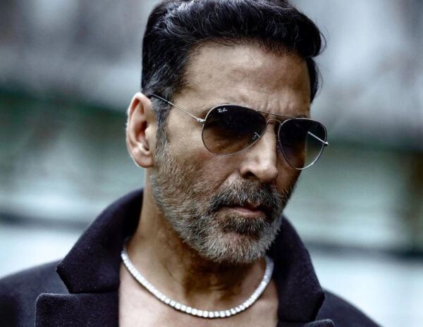 Homecoming Akshay Kumar Back As Indian Citizen