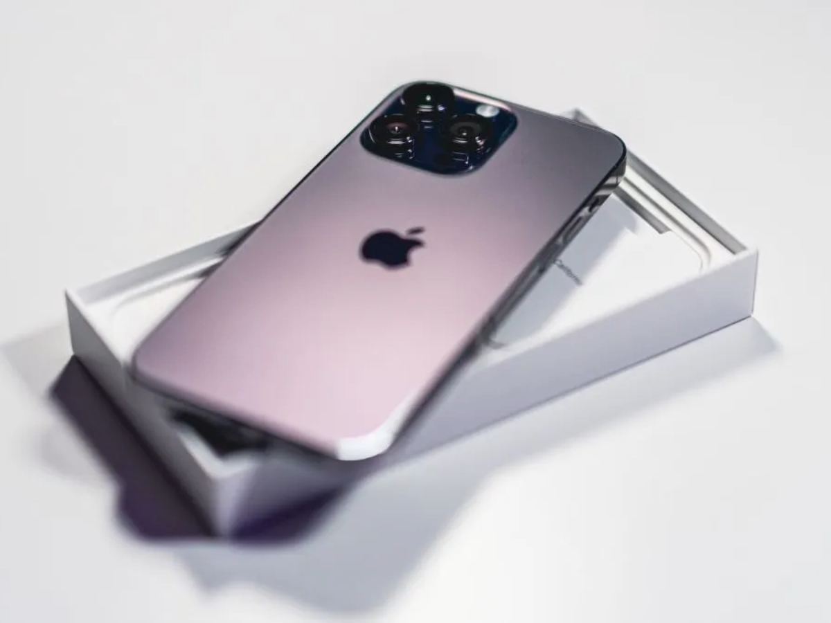 iPhone 15 Manufacturing Begins In India!!