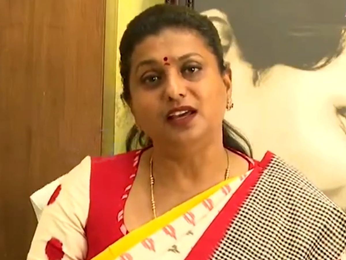 YSRCP Roja Comments on Chandrababu Naidu Davos Summit