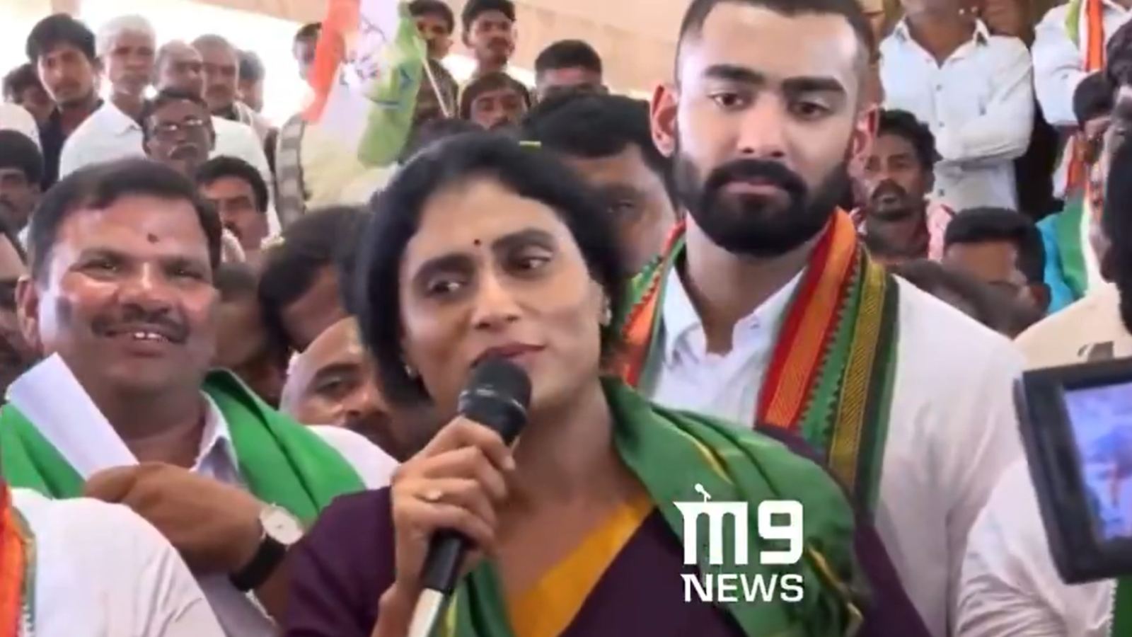 YS Raja Reddy to enter Andhra Pradesh politics