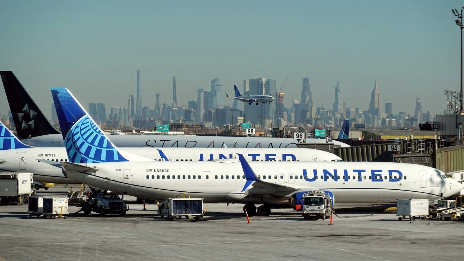 United Airlines Blocks Fake Elite Perks Claim