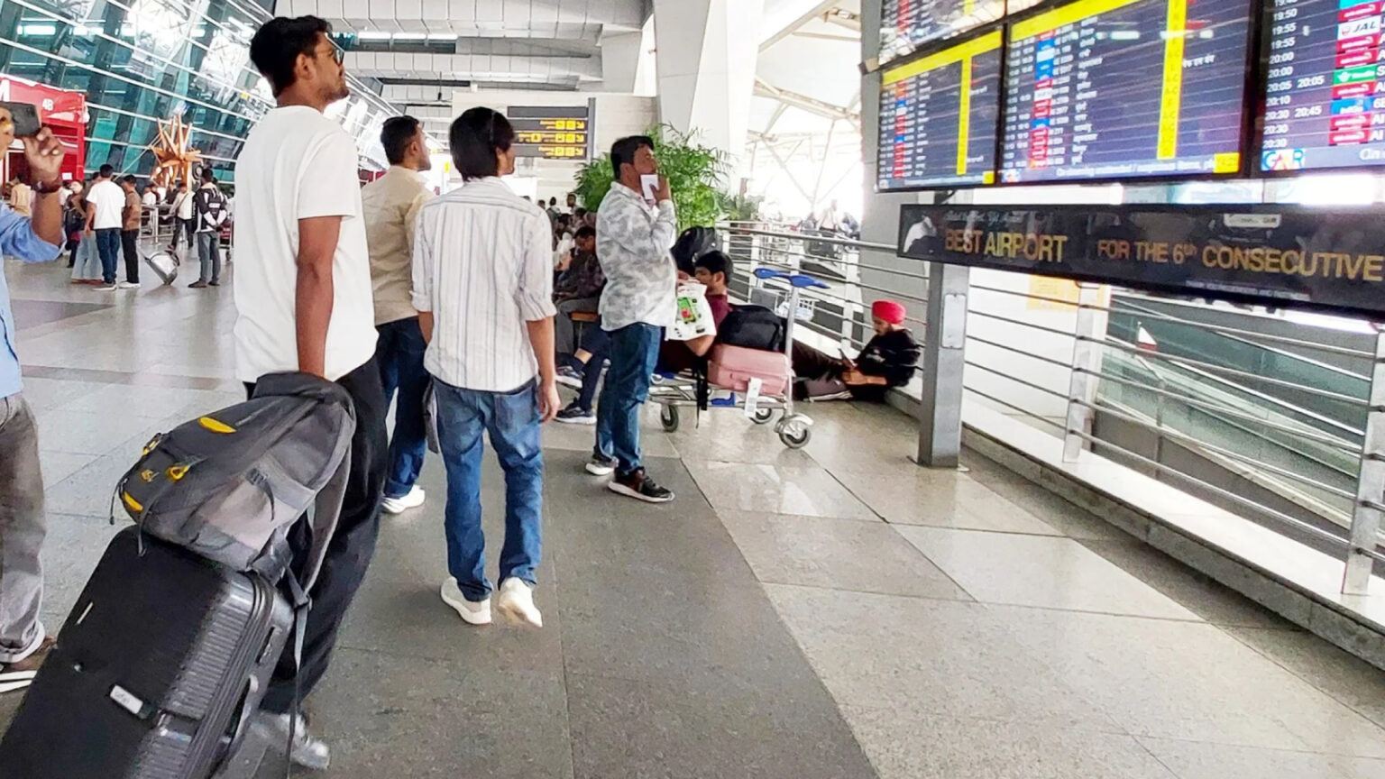 Major ATC Glitch Halts Flights at Delhi Airport