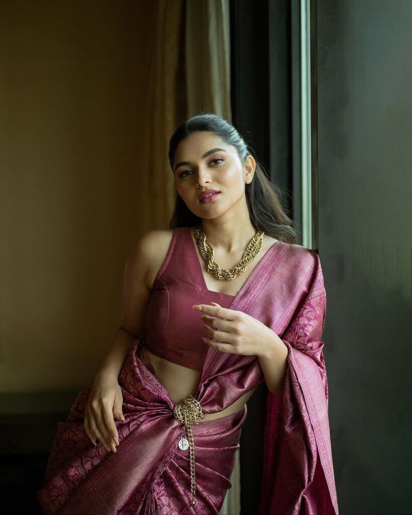 Kayadu Lohar Stuns In Trendy Pink Saree Glam Looks